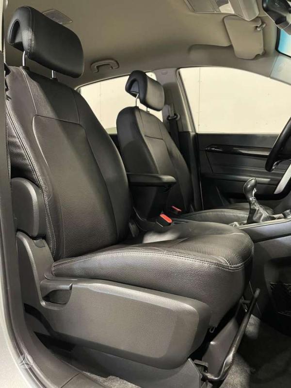Pelēks Chevrolet Captiva 2014 Klaipėda, ar dzinēja tilpumu 2.23 L un nobraukumu 209 tūkst. km par 5999 €, foto 7 vietnē AUTOMOTO.COM.LV