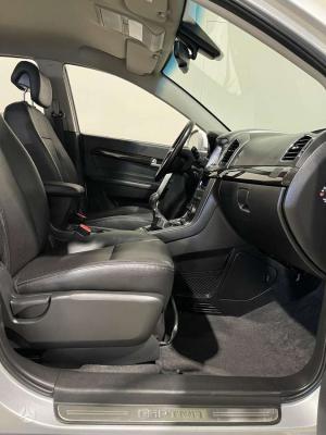 Pelēks Chevrolet Captiva 2014 Klaipėda, ar dzinēja tilpumu 2.23 L un nobraukumu 209 tūkst. km par 5999 €, foto 20 vietnē AUTOMOTO.COM.LV