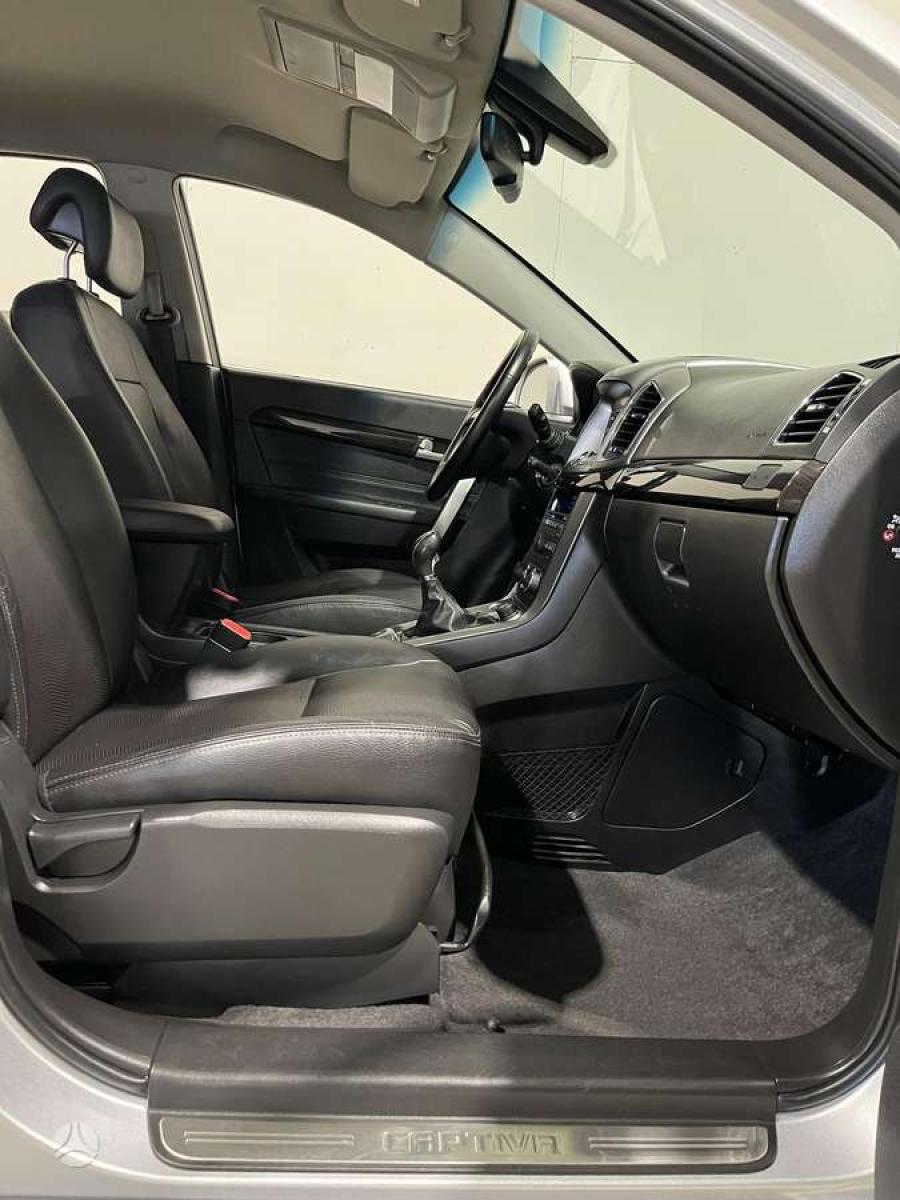 Pelēks Chevrolet Captiva 2014 Klaipėda, ar dzinēja tilpumu 2.23 L un nobraukumu 209 tūkst. km par 5999 €, foto 20 vietnē AUTOMOTO.COM.LV