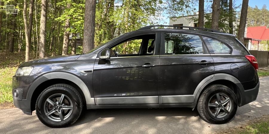 Pelēks Chevrolet Captiva 2014 Viļņa, ar dzinēja tilpumu 2.20 L un nobraukumu 202 tūkst. km par 6200 €, foto 5 vietnē AUTOMOTO.COM.LV