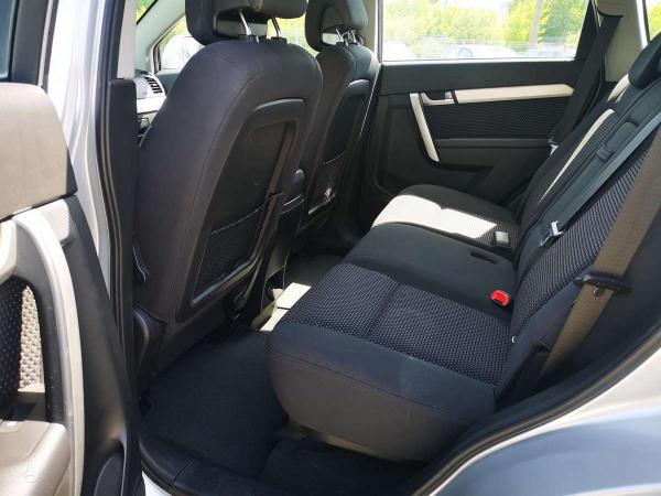 Pelēks Chevrolet Captiva 2013 Radviliškis, ar dzinēja tilpumu 2.40 L un nobraukumu 121 tūkst. km par 5450 €, foto 10 vietnē AUTOMOTO.COM.LV