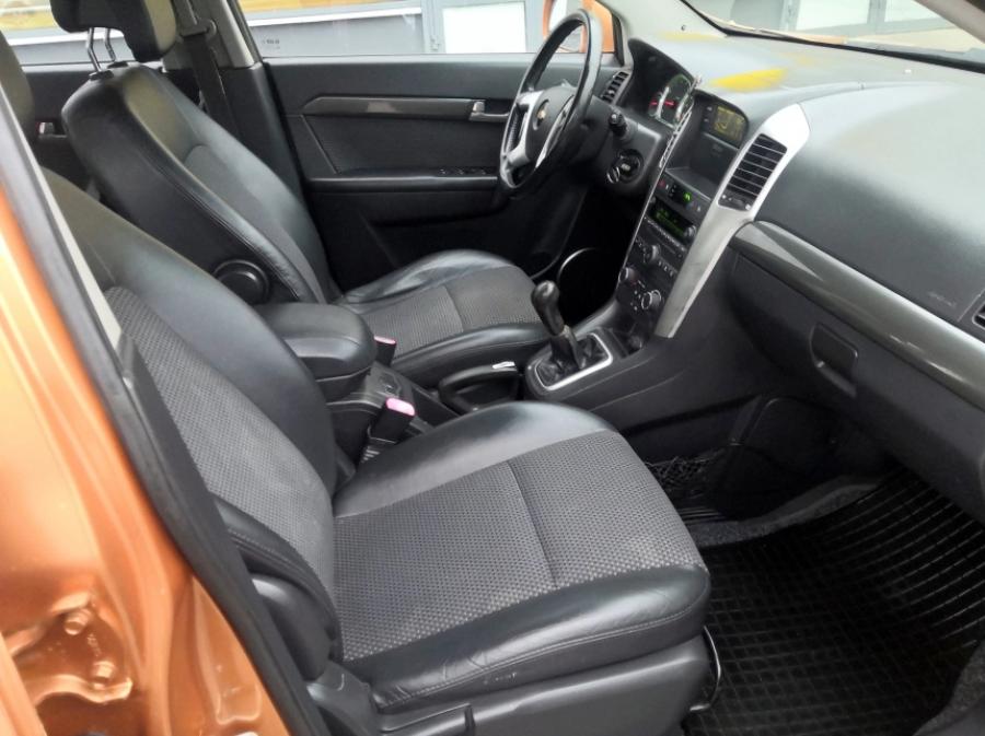 Oranžs Chevrolet Captiva 2006 Rīga, ar dzinēja tilpumu 2.00 L un nobraukumu 289 tūkst. km par 3300 €, foto 10 vietnē AUTOMOTO.COM.LV