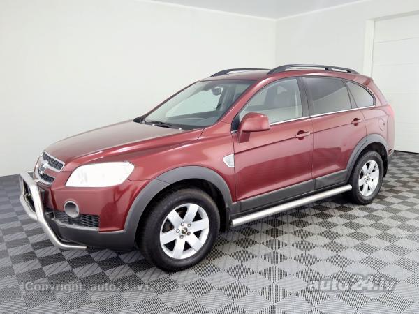 Sarkans Chevrolet Captiva 2007 Tallina, ar dzinēja tilpumu 2.00 L un nobraukumu 328 tūkst. km par 1999 €, foto 2 vietnē AUTOMOTO.COM.LV