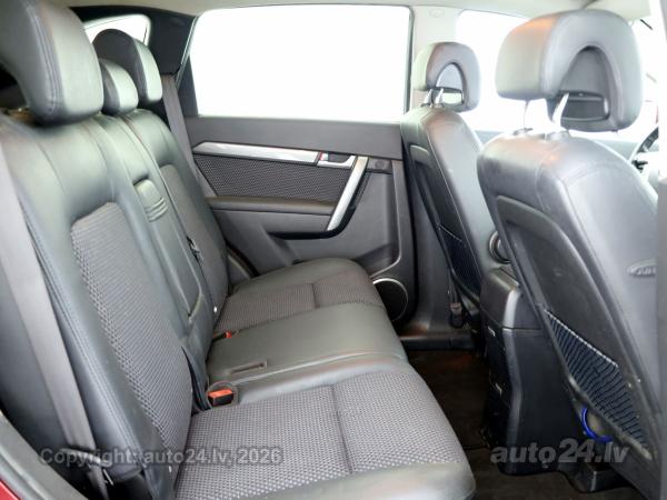 Sarkans Chevrolet Captiva 2007 Tallina, ar dzinēja tilpumu 2.00 L un nobraukumu 328 tūkst. km par 1999 €, foto 7 vietnē AUTOMOTO.COM.LV