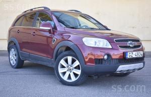 Sarkans Chevrolet Captiva 2007 Talsi, ar dzinēja tilpumu 2.00 L un nobraukumu 185 tūkst. km par 2600 €, foto  vietnē AUTOMOTO.COM.LV