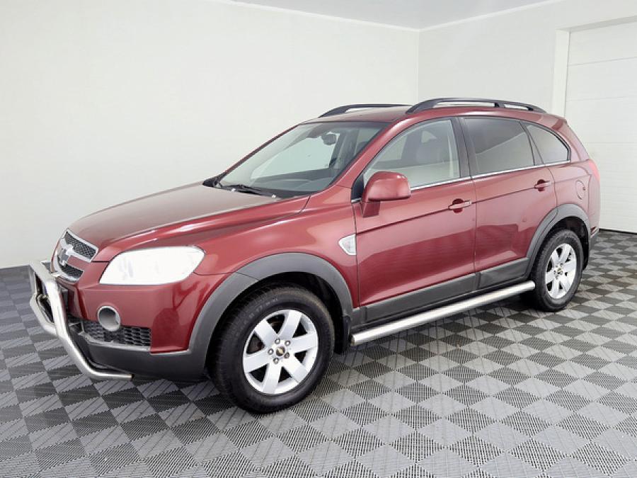 Sarkans Chevrolet Captiva 2007 Tallina, ar dzinēja tilpumu 2.00 L un nobraukumu 328 tūkst. km par 1899 €, foto 3 vietnē AUTOMOTO.COM.LV