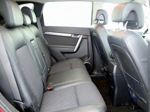 Sarkans Chevrolet Captiva 2007 Tallina, ar dzinēja tilpumu 2.00 L un nobraukumu 328 tūkst. km par 1899 €, foto 8 vietnē AUTOMOTO.COM.LV