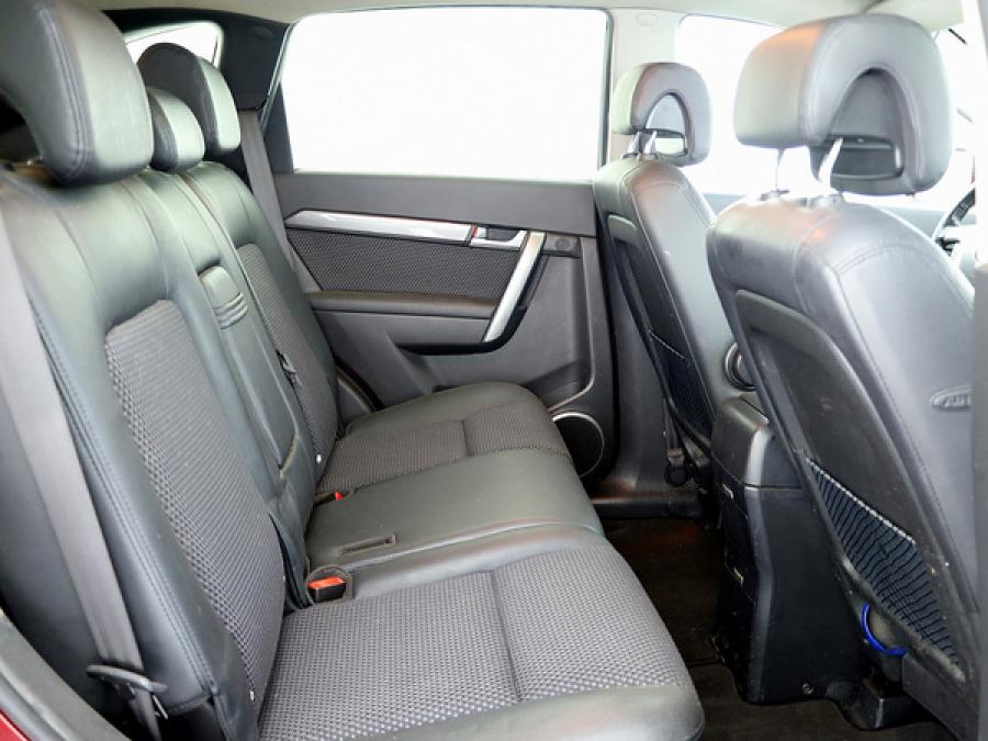 Sarkans Chevrolet Captiva 2007 Tallina, ar dzinēja tilpumu 2.00 L un nobraukumu 328 tūkst. km par 1899 €, foto 8 vietnē AUTOMOTO.COM.LV