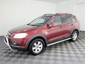 Sarkans Chevrolet Captiva 2007 Tallina, ar dzinēja tilpumu 2.00 L un nobraukumu 328 tūkst. km par 1899 €, foto 11 vietnē AUTOMOTO.COM.LV