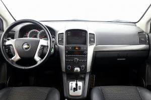 Sarkans Chevrolet Captiva 2007 Tallina, ar dzinēja tilpumu 2.00 L un nobraukumu 328 tūkst. km par 1899 €, foto 14 vietnē AUTOMOTO.COM.LV