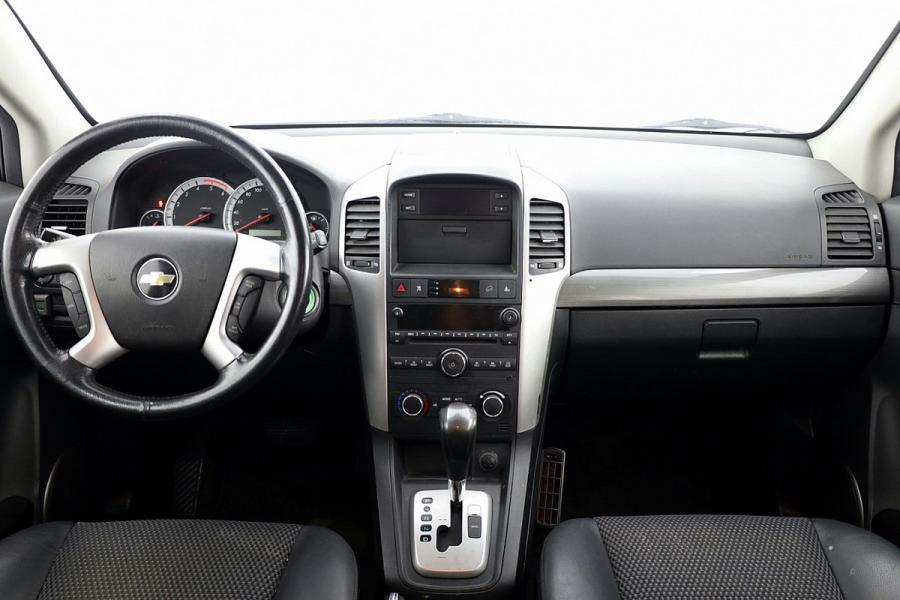 Sarkans Chevrolet Captiva 2007 Tallina, ar dzinēja tilpumu 2.00 L un nobraukumu 328 tūkst. km par 1899 €, foto 14 vietnē AUTOMOTO.COM.LV