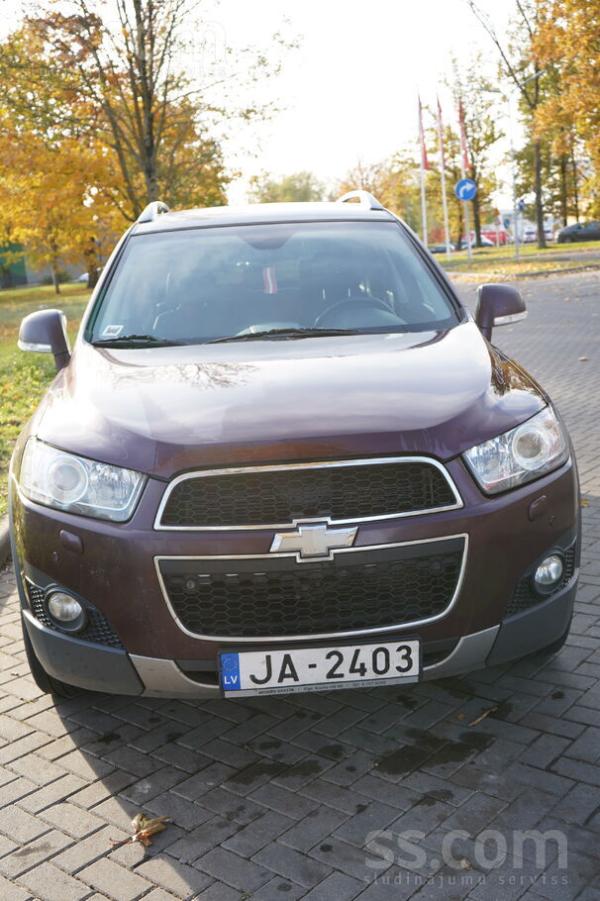 Sarkans Chevrolet Captiva 2012 Rīga, ar dzinēja tilpumu 2.40 L un nobraukumu 349 tūkst. km par 4000 €, foto 3 vietnē AUTOMOTO.COM.LV