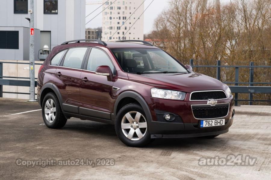 Sarkans Chevrolet Captiva 2012 Tartu, ar dzinēja tilpumu 2.20 L un nobraukumu 173 tūkst. km par 4999 €, foto 2 vietnē AUTOMOTO.COM.LV