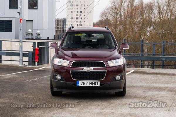 Sarkans Chevrolet Captiva 2012 Tartu, ar dzinēja tilpumu 2.20 L un nobraukumu 173 tūkst. km par 4999 €, foto 3 vietnē AUTOMOTO.COM.LV