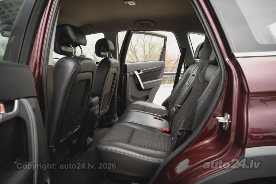 Sarkans Chevrolet Captiva 2012 Tartu, ar dzinēja tilpumu 2.20 L un nobraukumu 173 tūkst. km par 4999 €, foto 13 vietnē AUTOMOTO.COM.LV