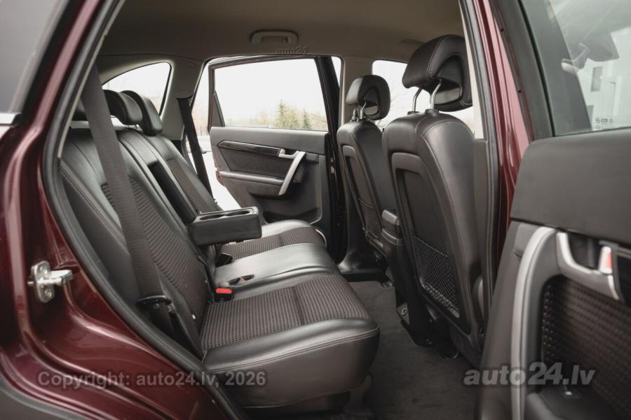Sarkans Chevrolet Captiva 2012 Tartu, ar dzinēja tilpumu 2.20 L un nobraukumu 173 tūkst. km par 4999 €, foto 14 vietnē AUTOMOTO.COM.LV