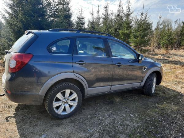 Chevrolet Captiva 2007 in Utena, with an engine capacity of 2.00 L and mileage of 250 thousand km for 3990 €, photo 3 on AUTOMOTO.COM.LV