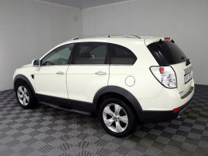 Balts Chevrolet Captiva 2010 Tallina, ar dzinēja tilpumu 2.00 L un nobraukumu 236 tūkst. km par 1699 €, foto 13 vietnē AUTOMOTO.COM.LV