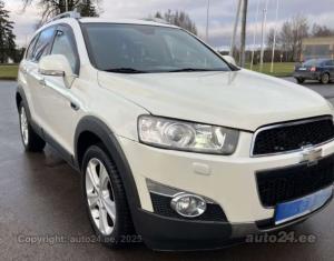 White Chevrolet Captiva 2011 in Johvi, with an engine capacity of 2.40 L and mileage of 230 thousand km for 4250 €, photo 3 on AUTOMOTO.COM.LV