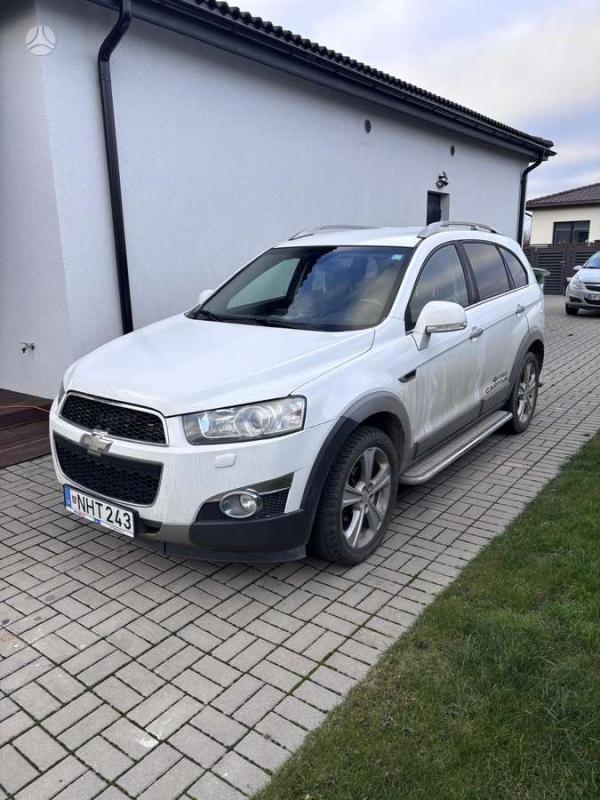 Balts Chevrolet Captiva 2011 Klaipėda, ar dzinēja tilpumu 2.20 L un nobraukumu 280 tūkst. km par 4000 €, foto 2 vietnē AUTOMOTO.COM.LV
