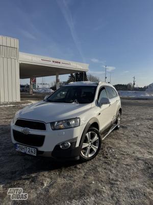 White Chevrolet Captiva 2011 in Klaipeda, with an engine capacity of 2.20 L and mileage of 279 thousand km for 3800 €, photo  on AUTOMOTO.COM.LV