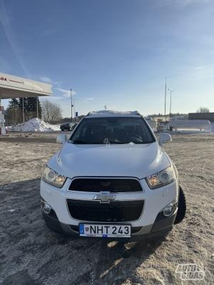 Balts Chevrolet Captiva 2011 Klaipėda, ar dzinēja tilpumu 2.20 L un nobraukumu 279 tūkst. km par 3800 €, foto 2 vietnē AUTOMOTO.COM.LV