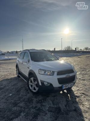 Balts Chevrolet Captiva 2011 Klaipėda, ar dzinēja tilpumu 2.20 L un nobraukumu 279 tūkst. km par 3800 €, foto 3 vietnē AUTOMOTO.COM.LV