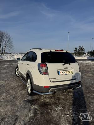 Balts Chevrolet Captiva 2011 Klaipėda, ar dzinēja tilpumu 2.20 L un nobraukumu 279 tūkst. km par 3800 €, foto 6 vietnē AUTOMOTO.COM.LV