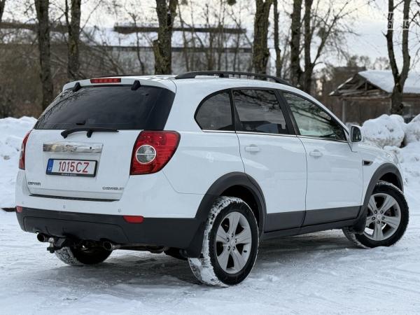 Balts Chevrolet Captiva 2011 Kauņa, ar dzinēja tilpumu 2.20 L un nobraukumu 205 tūkst. km par 4500 €, foto 3 vietnē AUTOMOTO.COM.LV