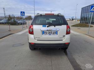 White Chevrolet Captiva 2011 in Siauliai, with an engine capacity of 2.20 L and mileage of 198 thousand km for 5150 €, photo 9 on AUTOMOTO.COM.LV