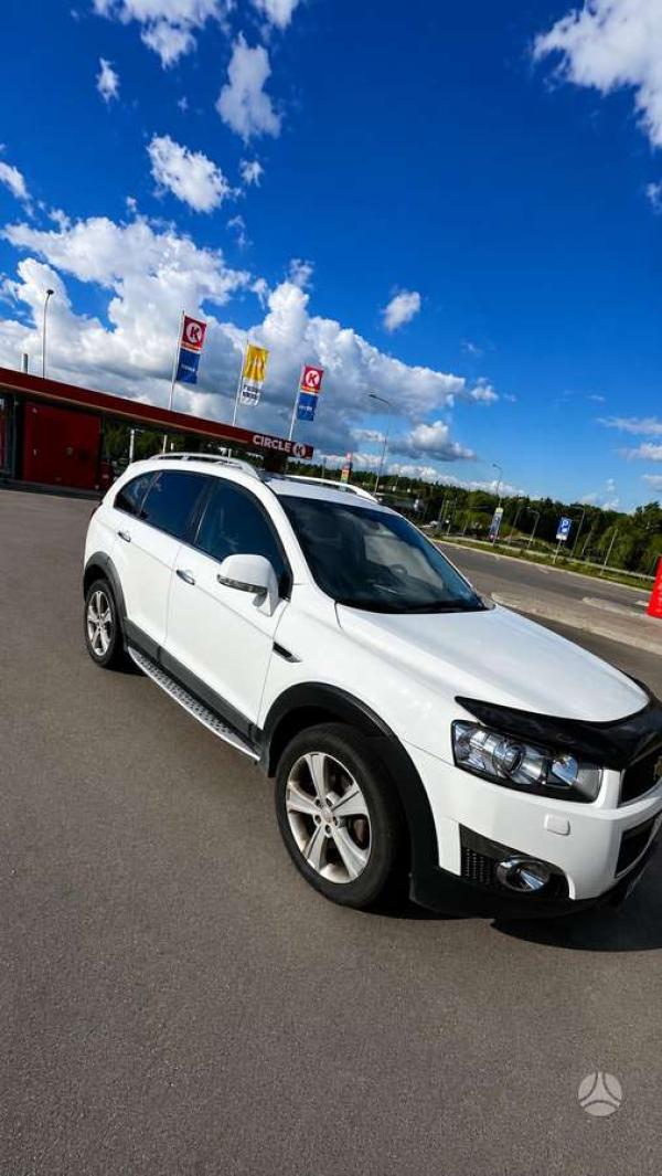 Balts Chevrolet Captiva 2011 Trakai, ar dzinēja tilpumu 2.23 L un nobraukumu 280 tūkst. km par 5500 €, foto 1 vietnē AUTOMOTO.COM.LV