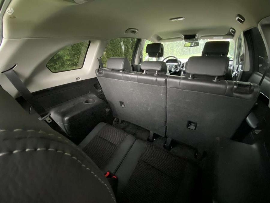 Balts Chevrolet Captiva 2011 Kupiškis, ar dzinēja tilpumu 2.38 L un nobraukumu 204 tūkst. km par 3500 €, foto 10 vietnē AUTOMOTO.COM.LV