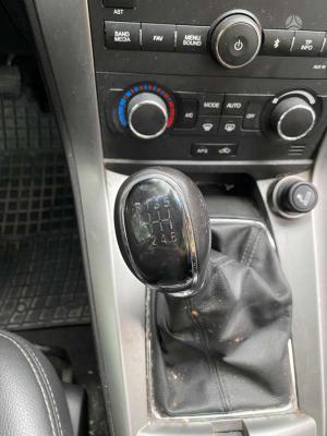 Balts Chevrolet Captiva 2011 Kupiškis, ar dzinēja tilpumu 2.38 L un nobraukumu 204 tūkst. km par 3500 €, foto 23 vietnē AUTOMOTO.COM.LV