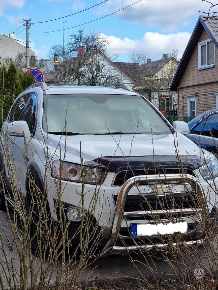 Balts Chevrolet Captiva 2011 Kauņa, ar dzinēja tilpumu 2.20 L un nobraukumu 229 tūkst. km par 5500 €, foto 1 vietnē AUTOMOTO.COM.LV