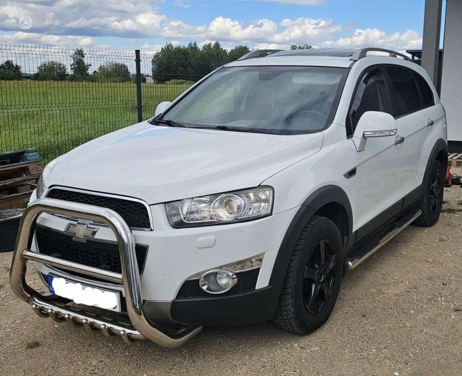 Balts Chevrolet Captiva 2011 Kauņa, ar dzinēja tilpumu 2.20 L un nobraukumu 229 tūkst. km par 5500 €, foto 3 vietnē AUTOMOTO.COM.LV