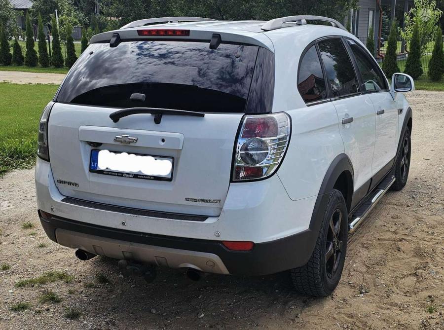 Balts Chevrolet Captiva 2011 Kauņa, ar dzinēja tilpumu 2.20 L un nobraukumu 229 tūkst. km par 5500 €, foto 5 vietnē AUTOMOTO.COM.LV