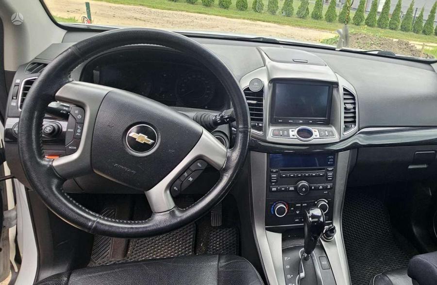 Balts Chevrolet Captiva 2011 Kauņa, ar dzinēja tilpumu 2.20 L un nobraukumu 229 tūkst. km par 5500 €, foto 13 vietnē AUTOMOTO.COM.LV