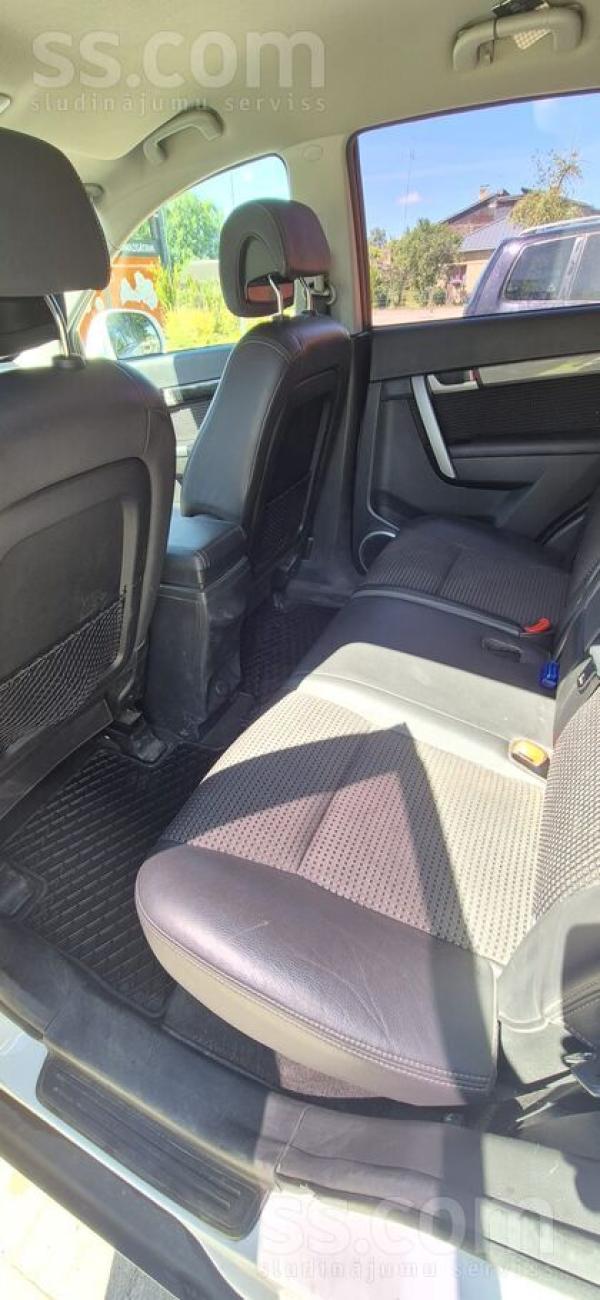 Balts Chevrolet Captiva 2011 Jelgava, ar dzinēja tilpumu 2.20 L un nobraukumu 247 tūkst. km par 3900 €, foto 7 vietnē AUTOMOTO.COM.LV