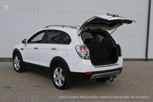 White Chevrolet Captiva 2011 in Kretinga, with an engine capacity of 2.20 L and mileage of 230 thousand km for 6299 €, photo 14 on AUTOMOTO.COM.LV