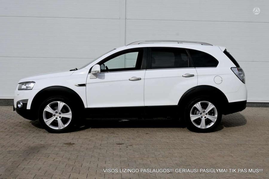 White Chevrolet Captiva 2011 in Kretinga, with an engine capacity of 2.20 L and mileage of 230 thousand km for 6299 €, photo 15 on AUTOMOTO.COM.LV