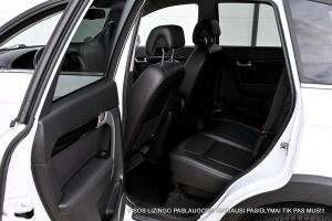 White Chevrolet Captiva 2011 in Kretinga, with an engine capacity of 2.20 L and mileage of 230 thousand km for 6299 €, photo 29 on AUTOMOTO.COM.LV