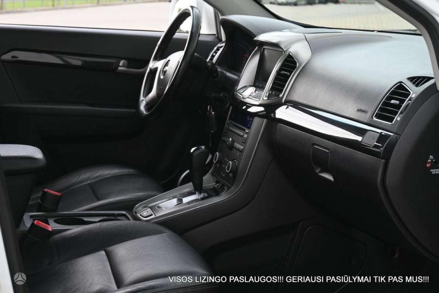 White Chevrolet Captiva 2011 in Kretinga, with an engine capacity of 2.20 L and mileage of 230 thousand km for 6299 €, photo 30 on AUTOMOTO.COM.LV