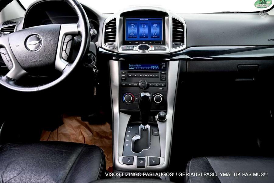 White Chevrolet Captiva 2011 in Kretinga, with an engine capacity of 2.20 L and mileage of 230 thousand km for 6299 €, photo 37 on AUTOMOTO.COM.LV