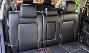 White Chevrolet Captiva 2011 in Daugavpils, with an engine capacity of 2.20 L and mileage of 260 thousand km for 5990 €, photo 8 on AUTOMOTO.COM.LV