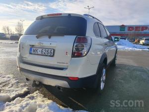 Balts Chevrolet Captiva 2012 Daugavpils, ar dzinēja tilpumu 2.20 L un nobraukumu 185 tūkst. km par 6200 €, foto 2 vietnē AUTOMOTO.COM.LV