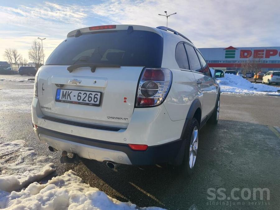 Balts Chevrolet Captiva 2012 Daugavpils, ar dzinēja tilpumu 2.20 L un nobraukumu 185 tūkst. km par 6200 €, foto 2 vietnē AUTOMOTO.COM.LV