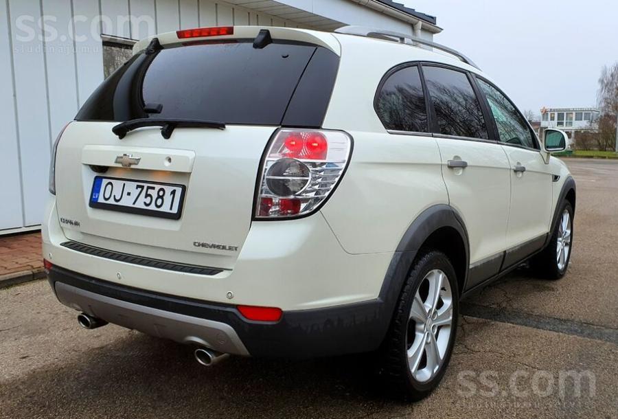 Balts Chevrolet Captiva 2012 Rīga, ar dzinēja tilpumu 2.20 L un nobraukumu 243 tūkst. km par 6200 €, foto 4 vietnē AUTOMOTO.COM.LV