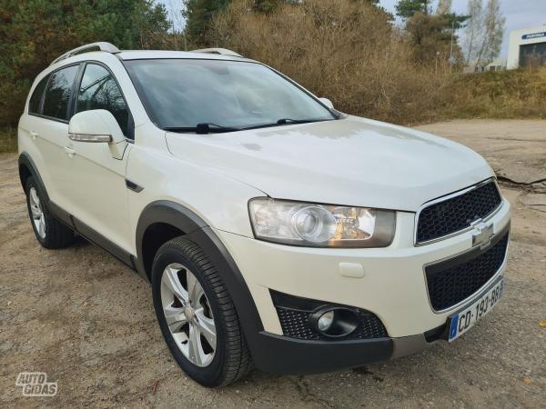 Balts Chevrolet Captiva 2012 Utena, ar dzinēja tilpumu 2.20 L un nobraukumu 252 tūkst. km par 4950 €, foto 1 vietnē AUTOMOTO.COM.LV