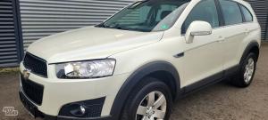 White Chevrolet Captiva 2012 in Kretinga, with an engine capacity of 2.40 L and mileage of 157 thousand km for 5250 €, photo  on AUTOMOTO.COM.LV