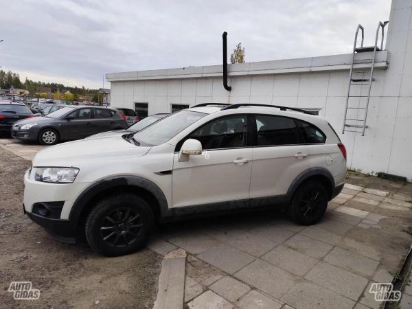 Balts Chevrolet Captiva 2012 Viļņa, ar dzinēja tilpumu 2.20 L un nobraukumu 155 tūkst. km par 5950 €, foto 3 vietnē AUTOMOTO.COM.LV